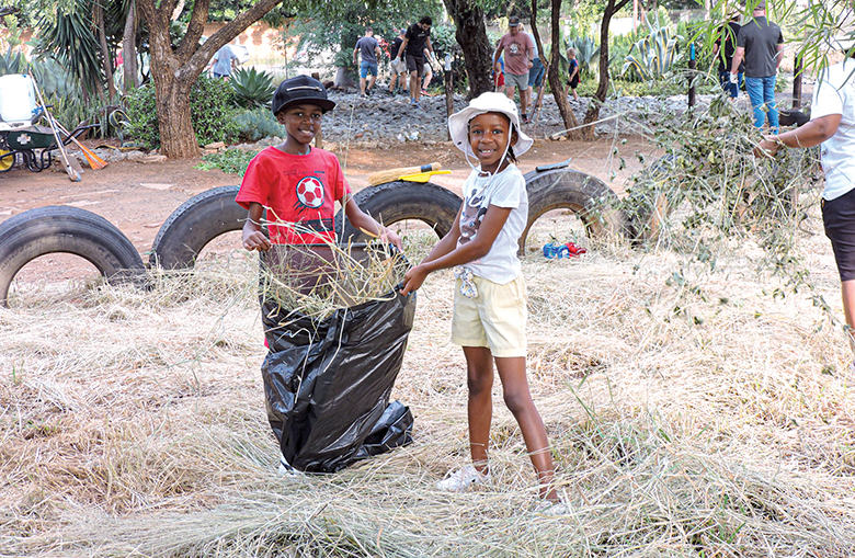 Coming together to clean Mokopane | Die Pos